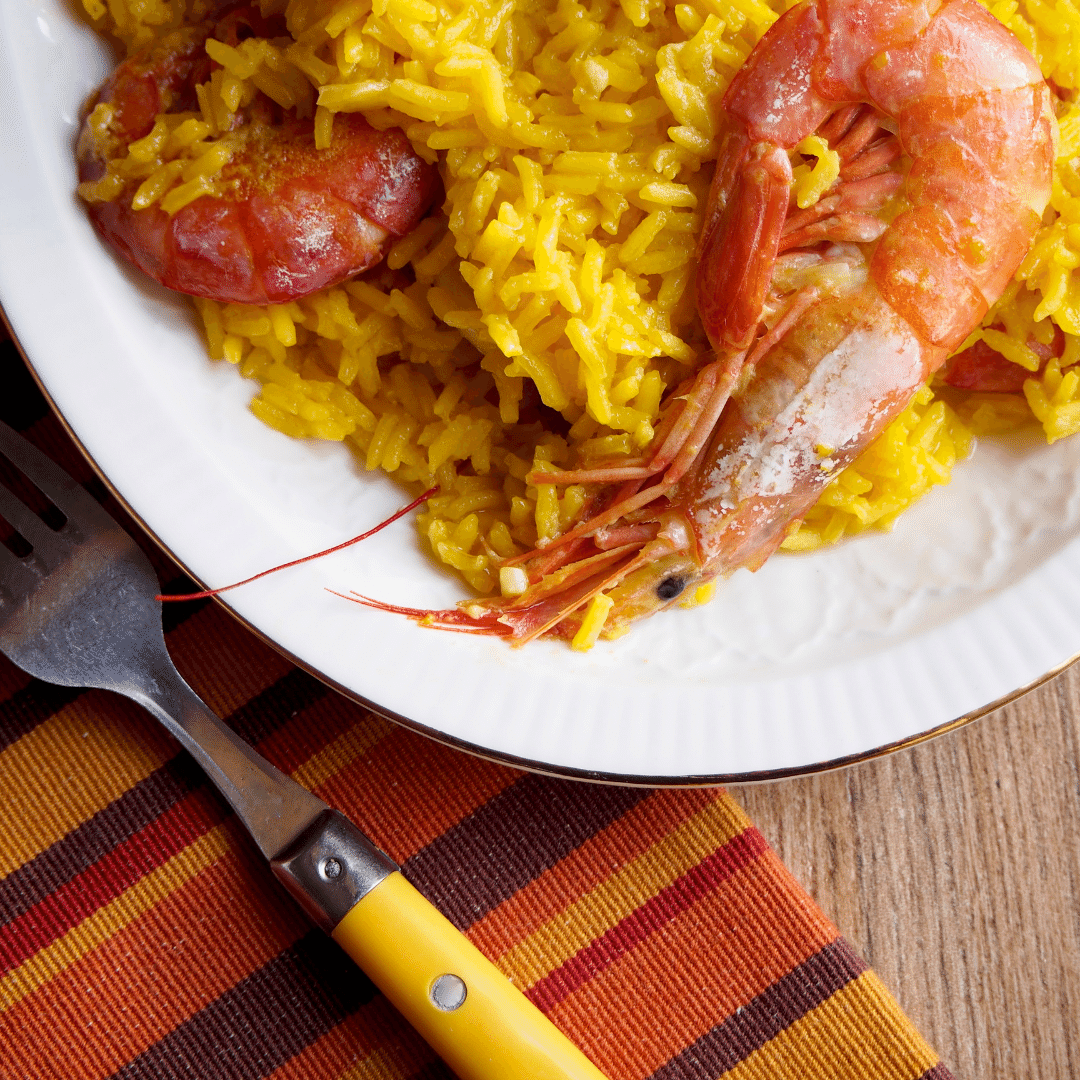 Garlic Butter Prawns with Spanish Rice - Key Nutrition