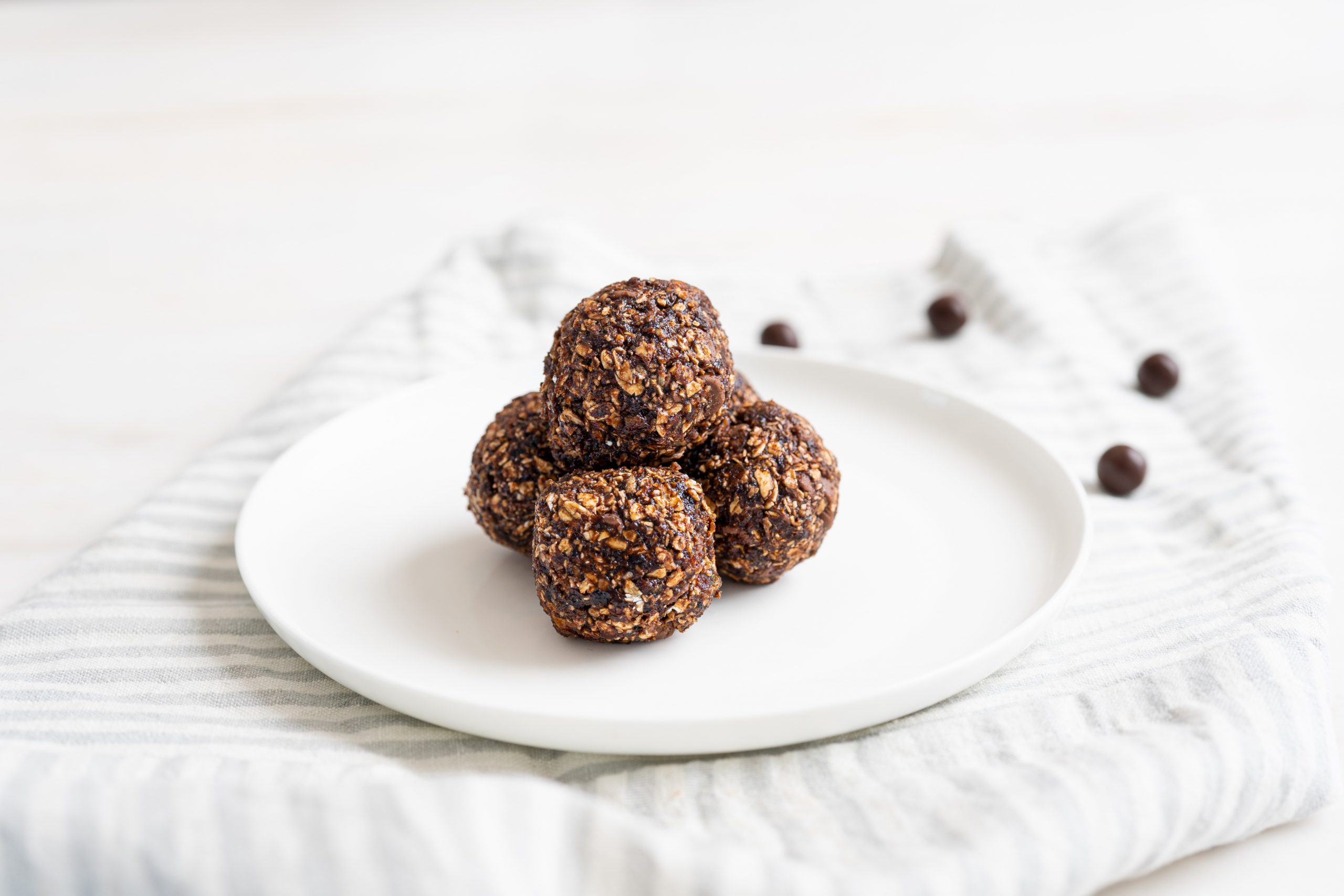 4 Ingredient Protein Bliss Balls - Key Nutrition